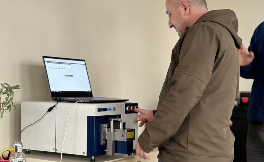 Emre Metal, Paslanmaz Çelik Üretimlerinde Hitachi Foundry Master Smart ...