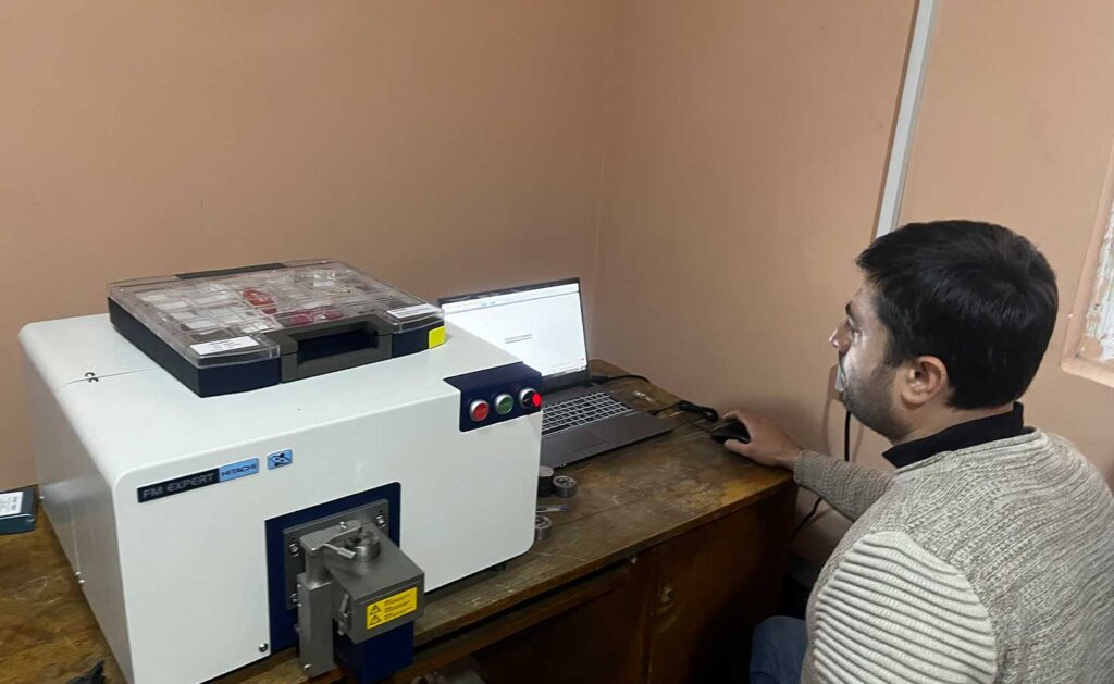 Rustavi Steel, Döküm Üretimleri İçin Hitachi FM Expert Spektrometresini ...